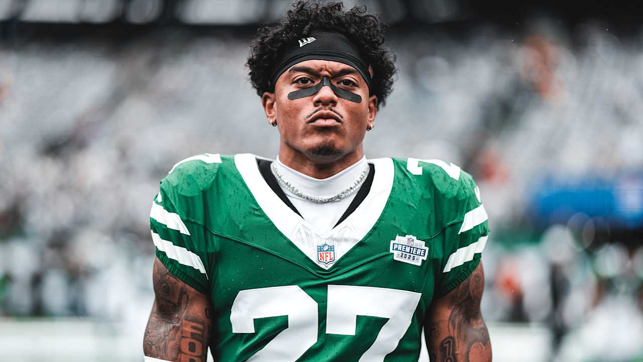 Rookie S Malachi Moore Embracing Larger Role With Tony Adams Injured