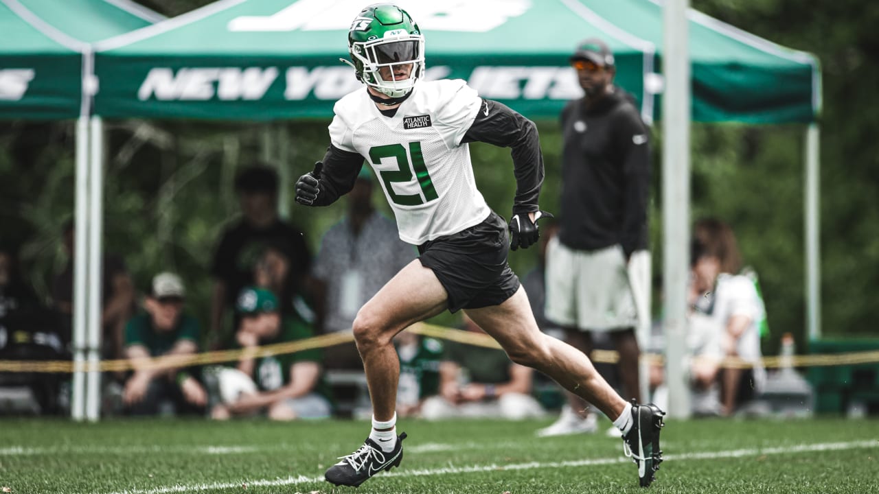 Gallery | Photos of the Jets Safeties During the Offseason