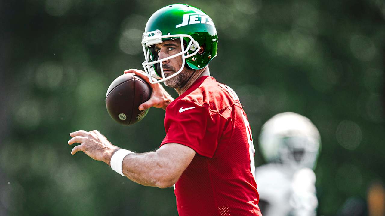 Aaron Rodgers Ready to Lead Jets Offense in 2024