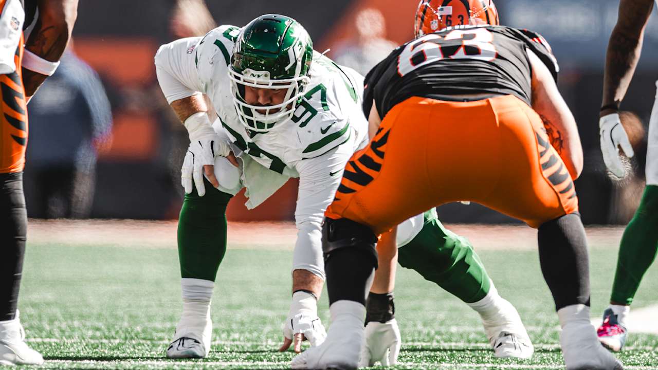 DL Harrison Phillips Believes ‘Accountability’ Can Propel Jets Forward ...