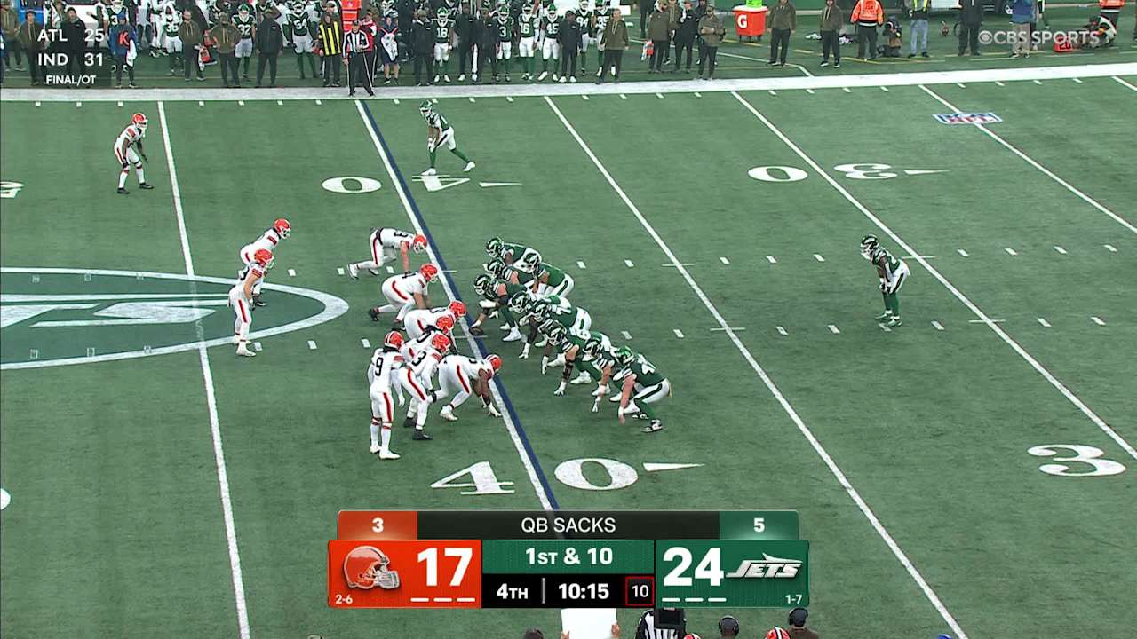 Jets-Browns Highlight | Breece Hall Finds the Edge for 30-Yard Run