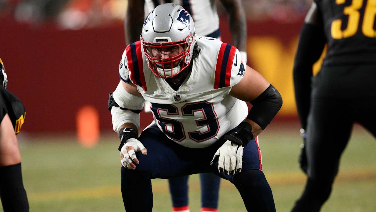 Jets Sign OL Liam Fornadel, Waive C Gus Hartwig