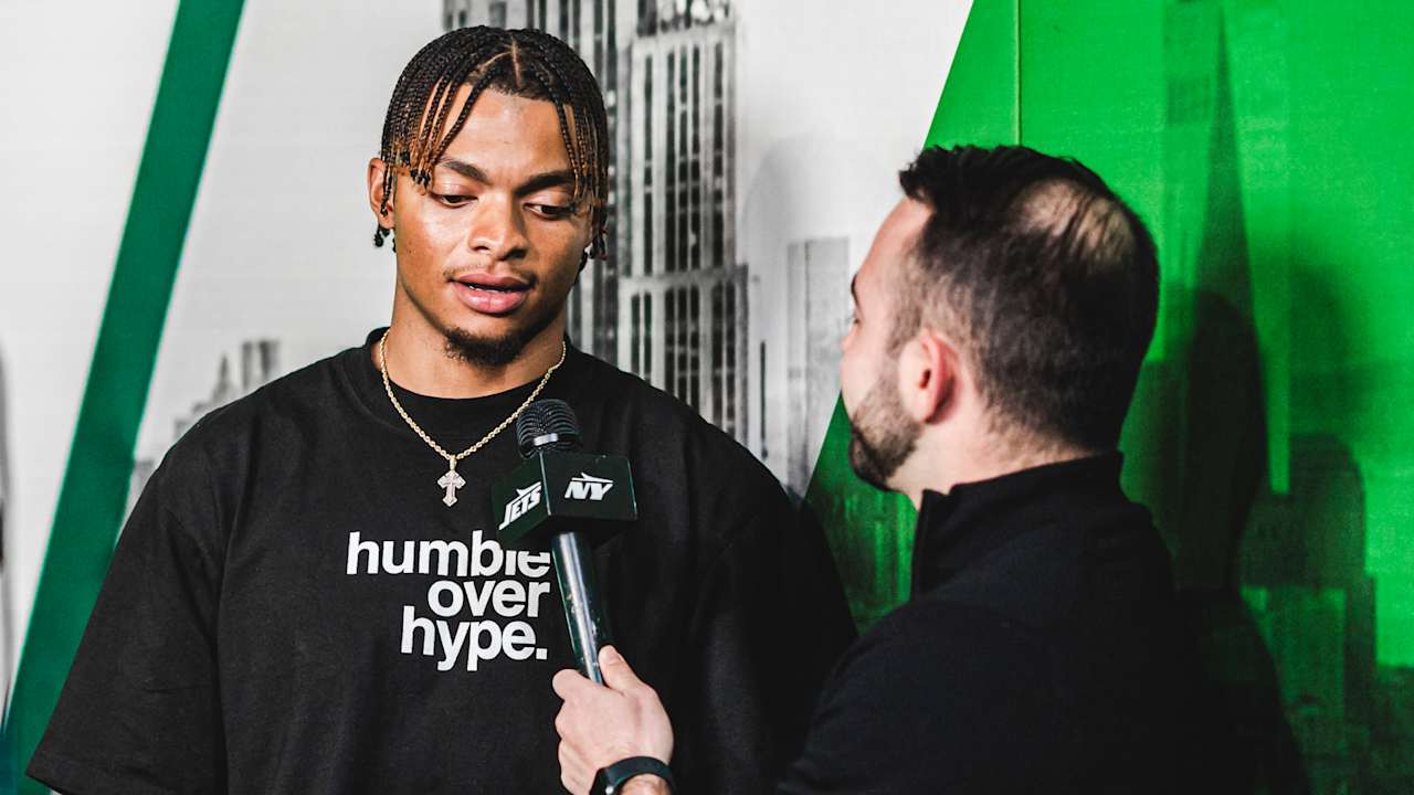 Why Did Justin Fields Want to Sign with the Jets?