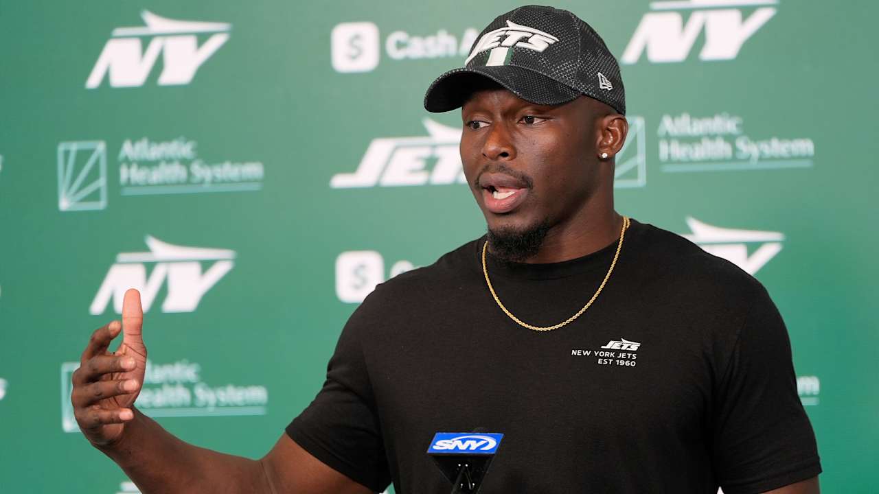 Jets ST Coordinator Chris Banjo: ‘It’s Just Competitive as Hell’
