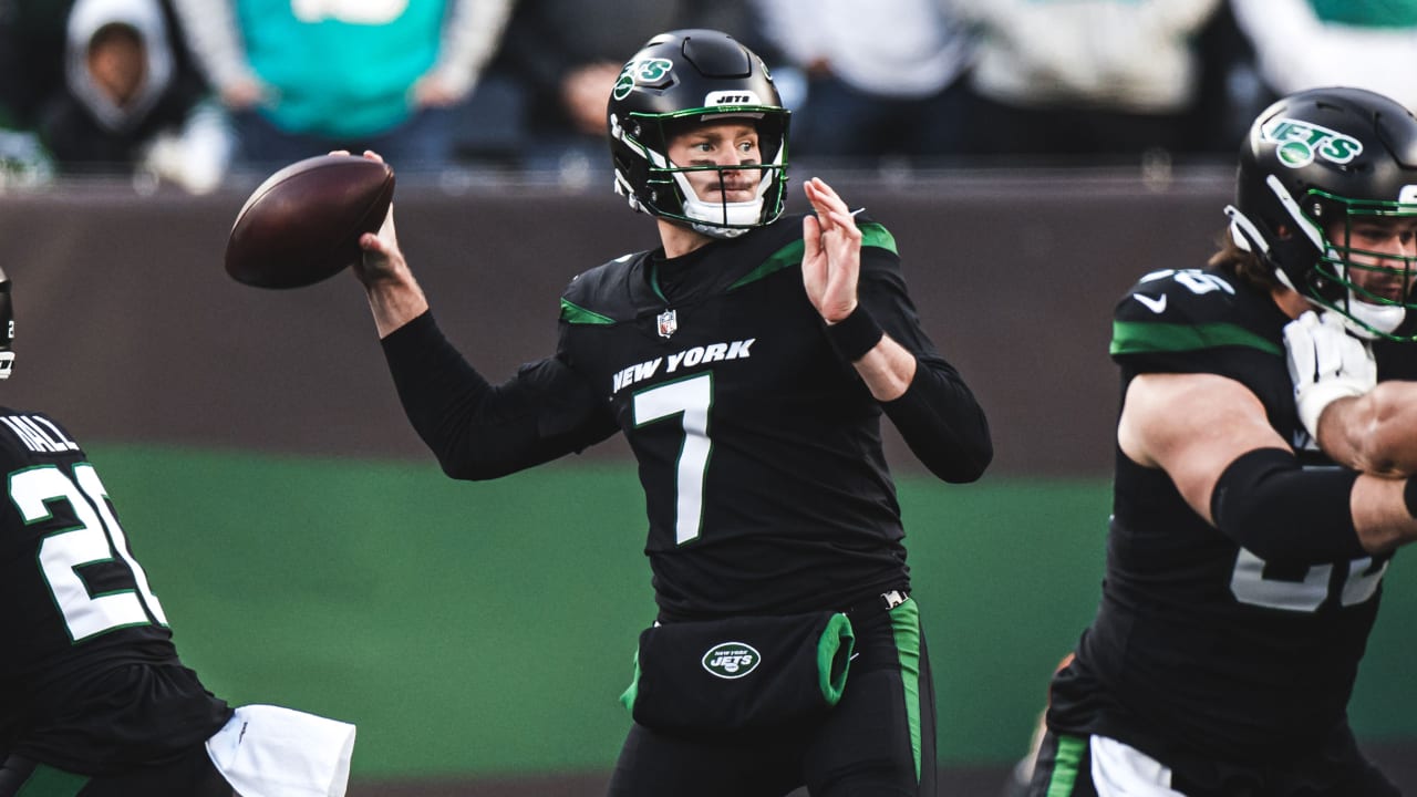 Jets QB Tim Boyle Says 'It's Nice to Have Aaron Rodgers Back