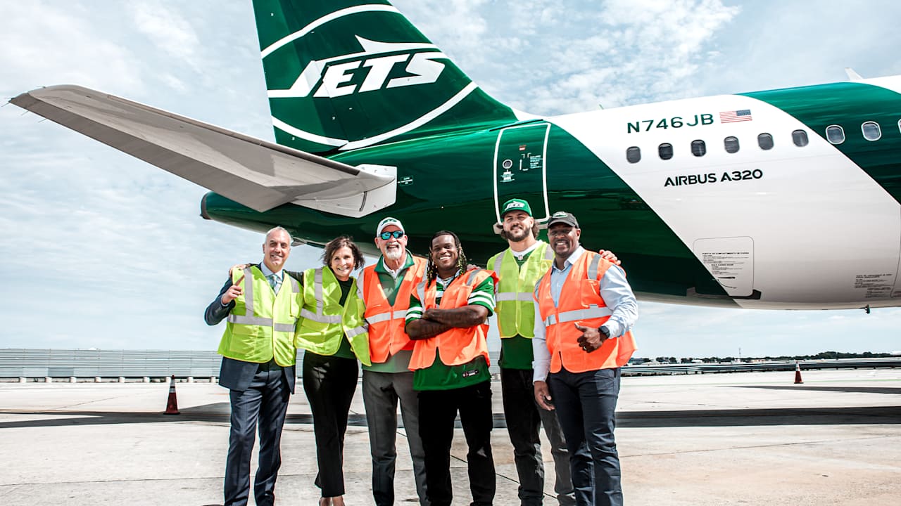 JetBlue Suits Up with a Fresh New York Jets Livery Inspired by Team ...