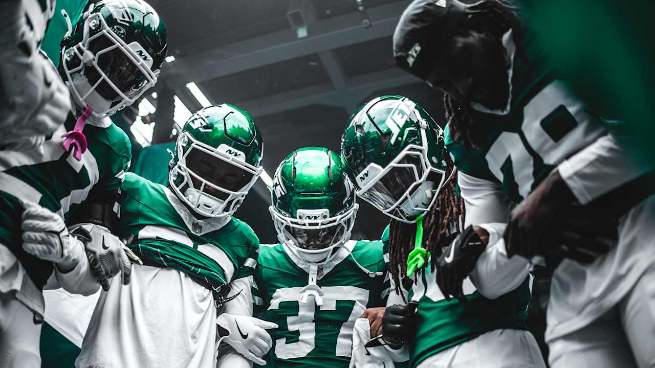 Gallery | Best Photos of the Jets' Cornerbacks from the 2025 Season