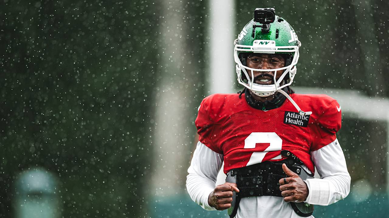Jets QB Tyrod Taylor: ‘As a Quarterback, Eyes Are Always on You’