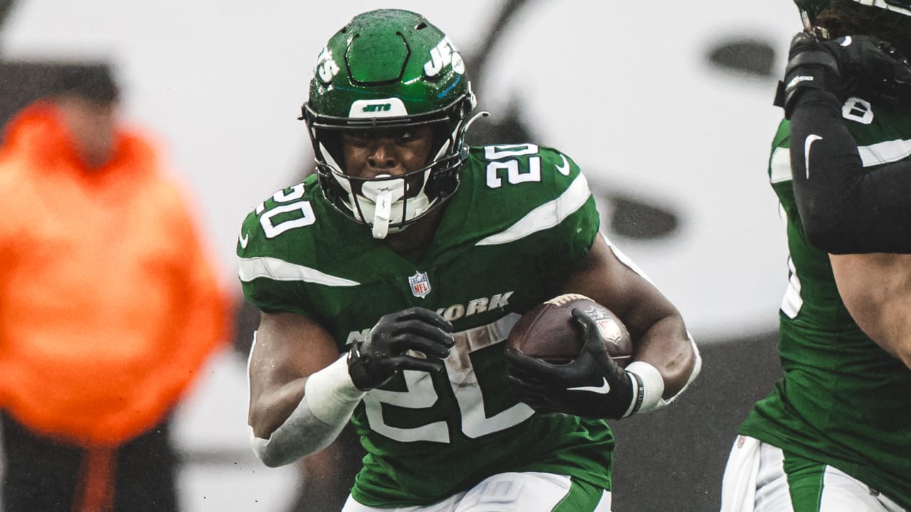 Jets Running Back Breece Hall Is Questionable for Sunday's Game vs. Texans