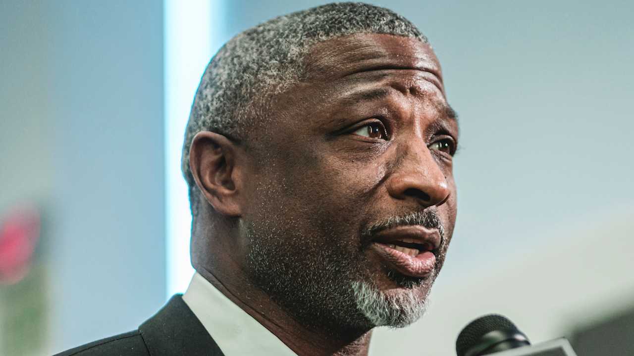 Why Do NFL Analysts Think Aaron Glenn Is the Right Fit for the Jets?