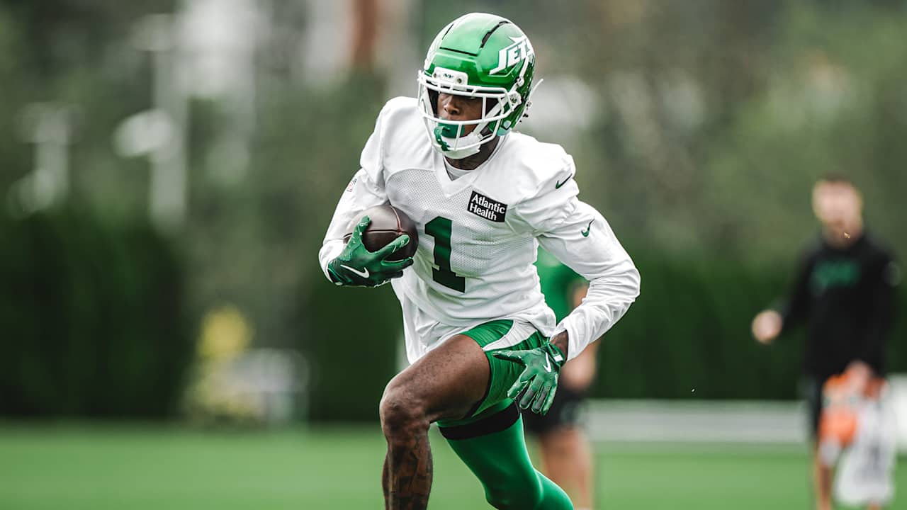 Practice Gallery | Green & White Shift Focus to Week 2