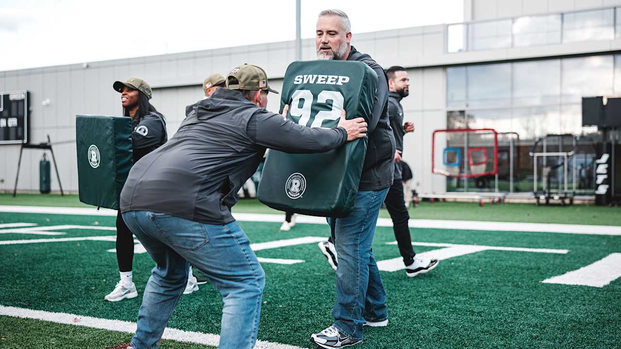 Gallery | Jets and Ticketmaster Join Soldiers to Sidelines to Support ...