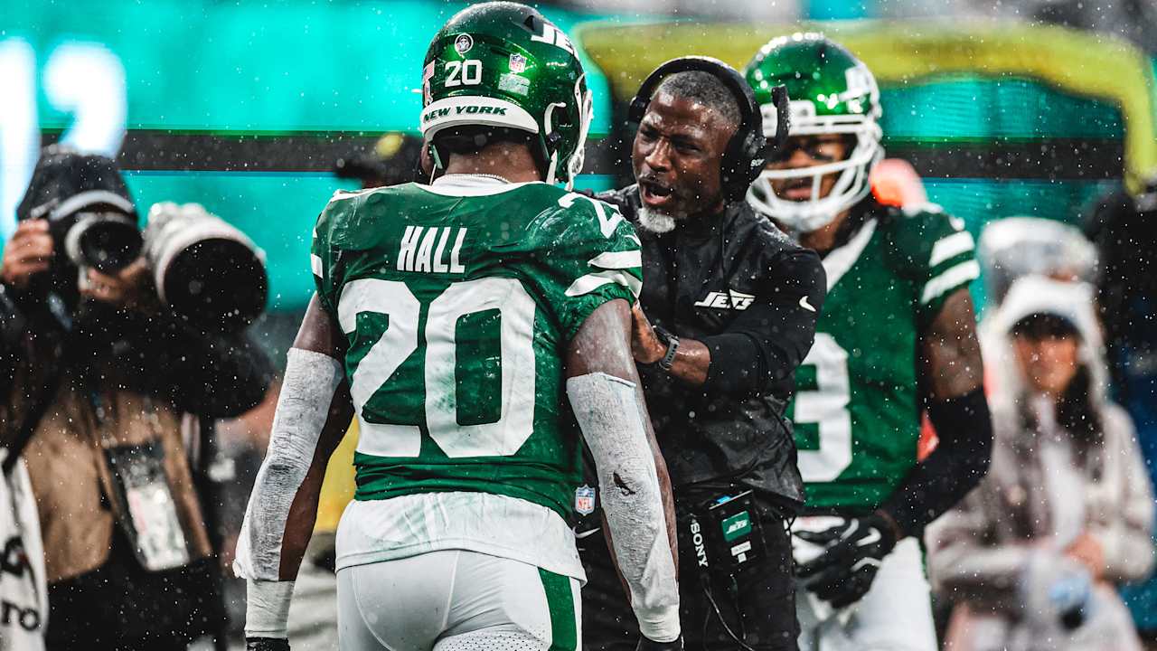 Breece Hall Beats the Browns and the Blitz on Game-Winning TD