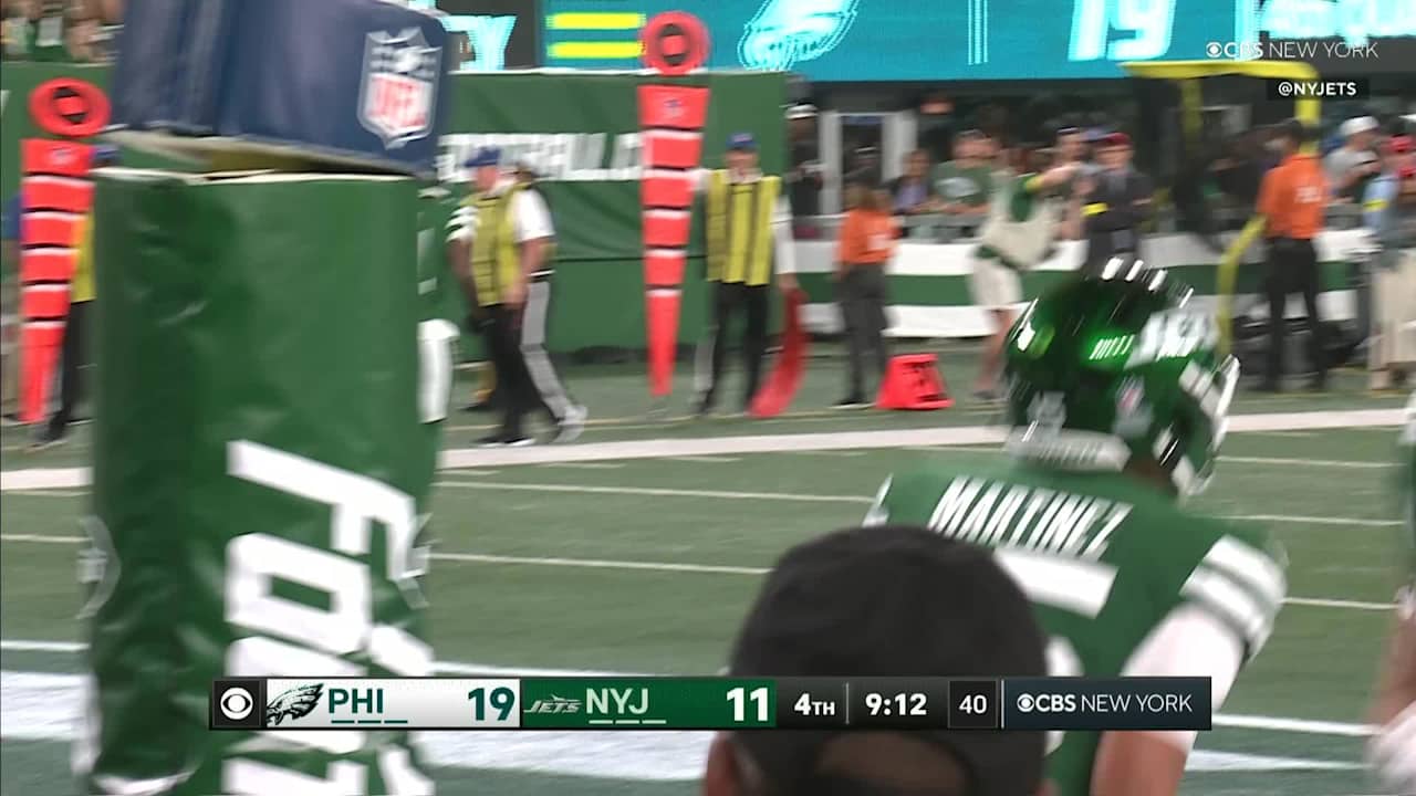 Jets-Eagles Highlight | Adrian Martinez Leaps Into the Endzone to ...