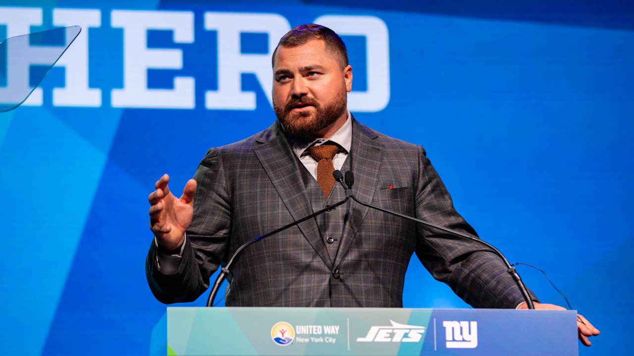 Gallery | Harrison Phillips Honored as United Way Hometown Hero at ...