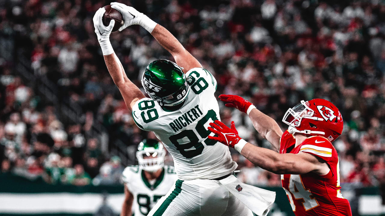 Jets Tight End Jeremy Ruckert Says Aaron Rodgers 'Expects Greatness Out ...