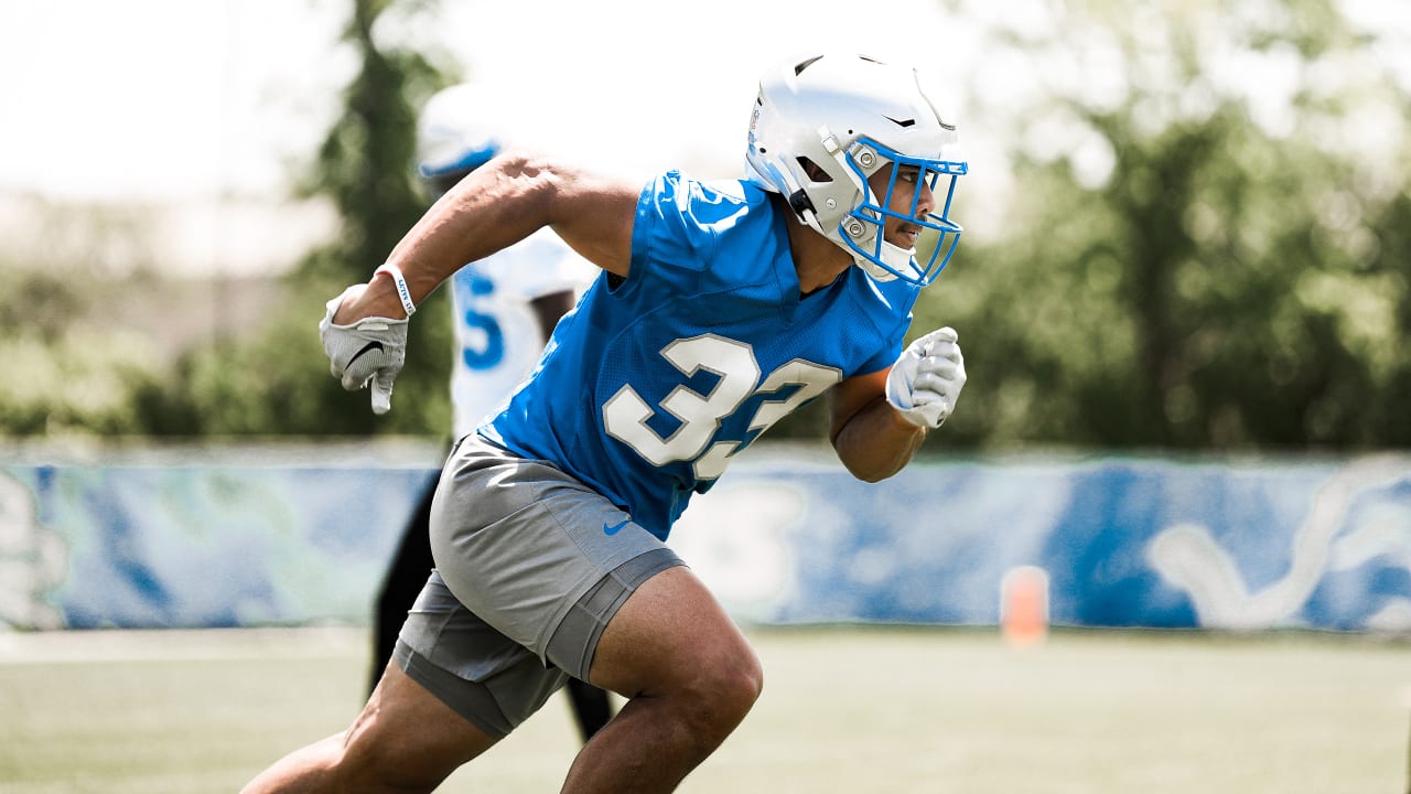Detroit Lions running backs coach breaks down what made Sione Vaki ...