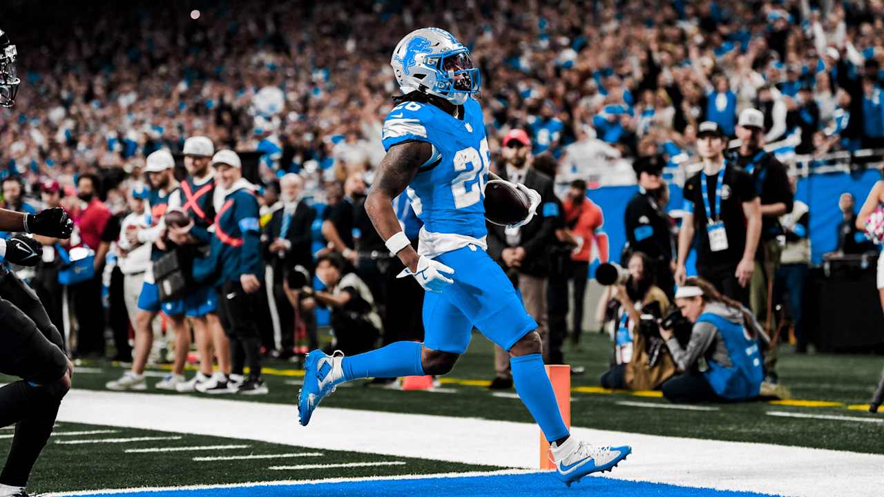 HIGHLIGHT: Gibbs takes it in for 1-yard TD run