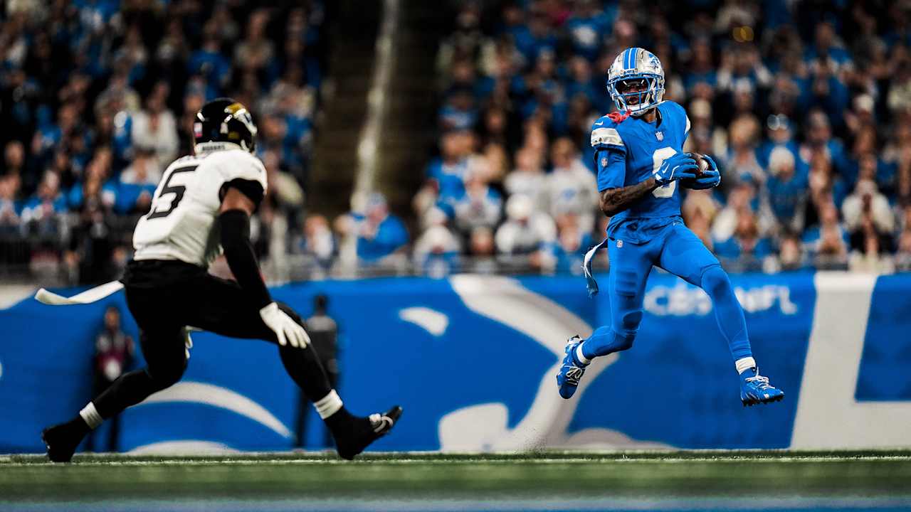 Every Jameson Williams catch from 124-yard game vs. Jaguars Week 11