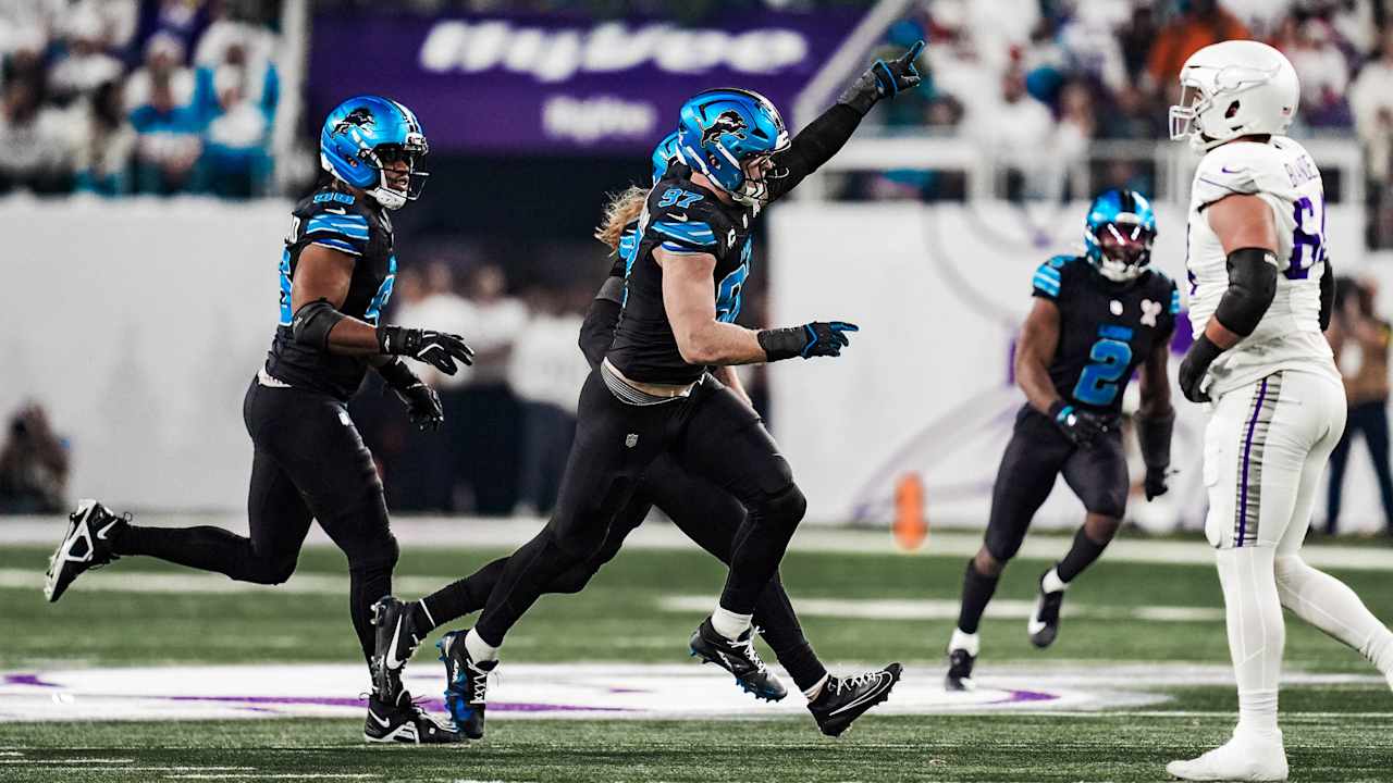 HIGHLIGHT: Hutchinson gets to Brosmer again for sack