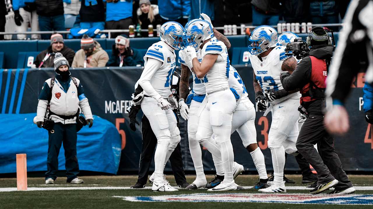 HIGHLIGHT: Trick play TD! Goff's intentional stumble is Oscar-worthy on ...