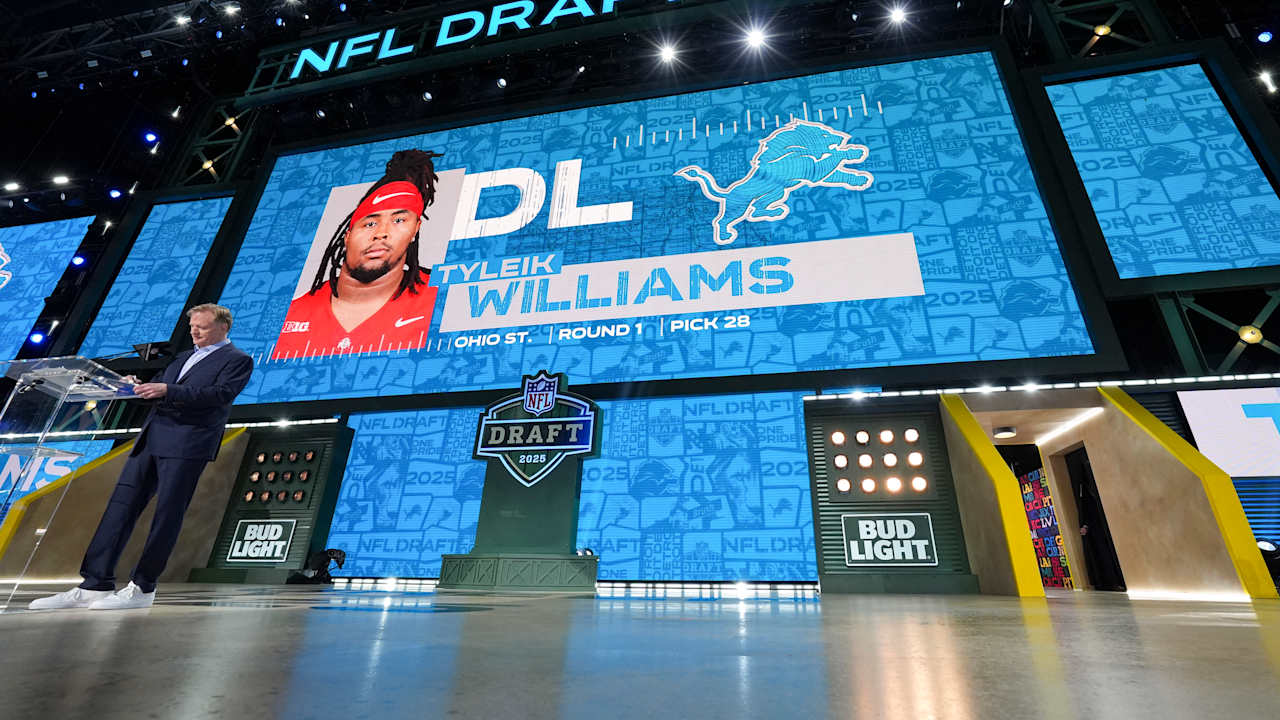 Lions select Tyleik Williams with No. 28 pick in 2025 draft