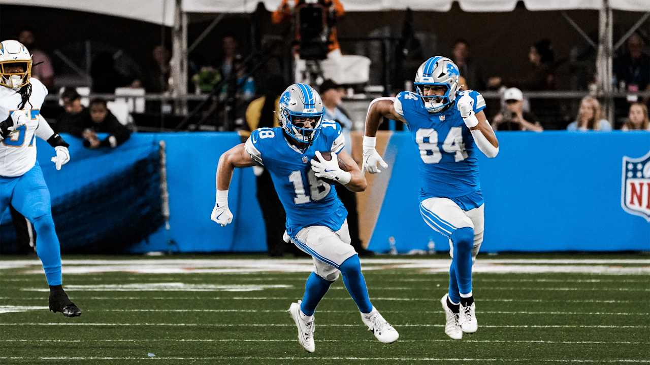 HIGHLIGHT: TeSlaa gains 46 yards via back-to-back catches