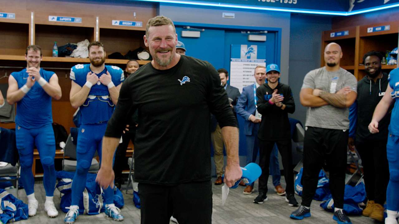 Lions vs. Packers: Locker room celebration