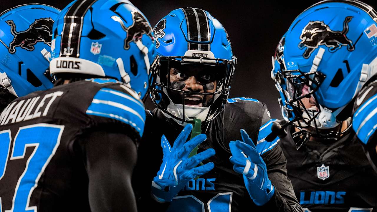 HIGHLIGHT: Robertson's signature punch results in fumble