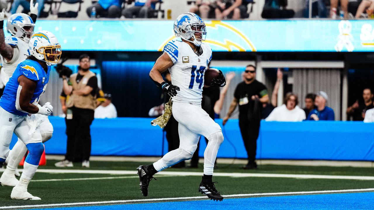 HIGHLIGHT: Goff to St. Brown for 20-yard TD