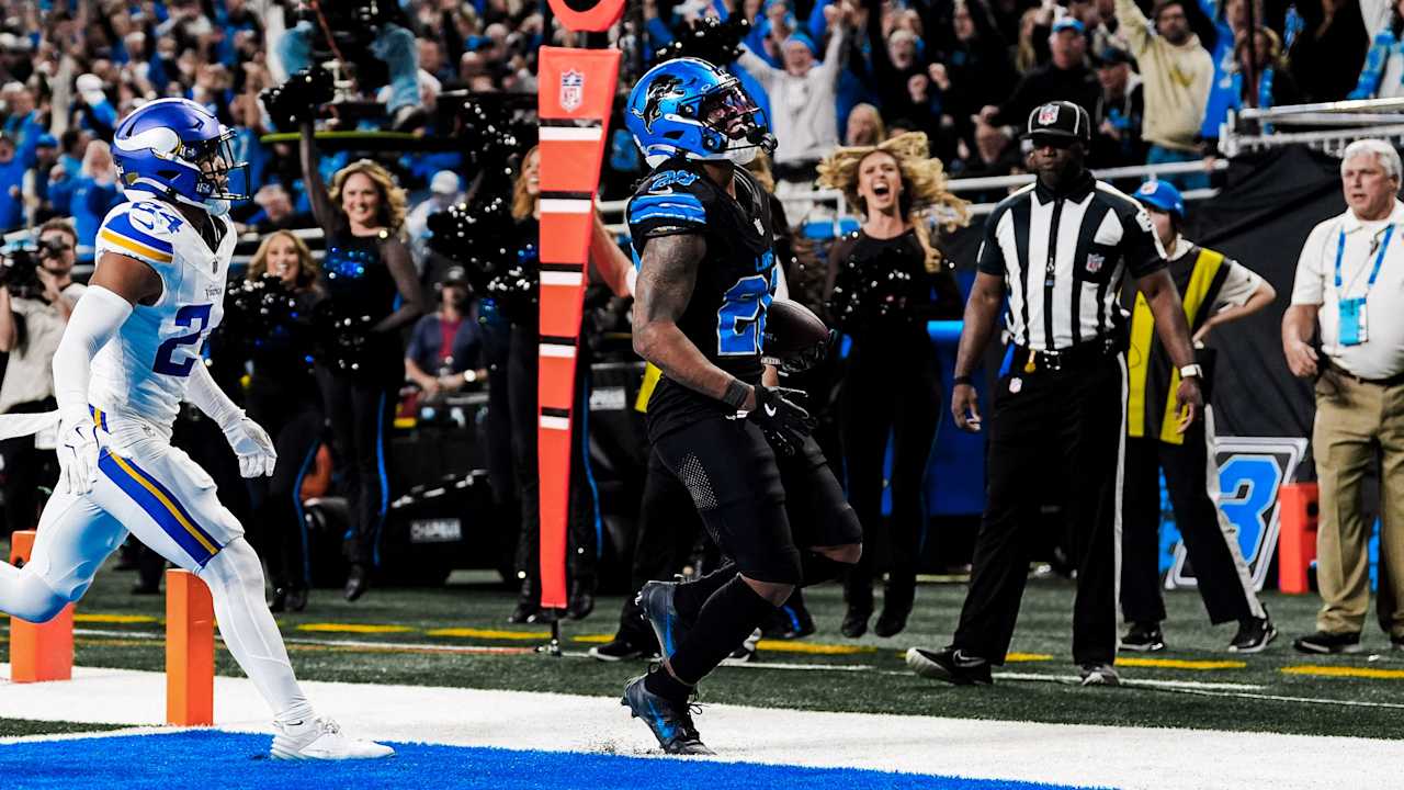 HIGHLIGHT: Gibbs' third TD of game boosts Lions' lead