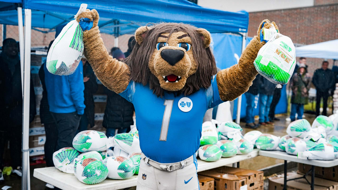 Detroit Lions, Kroger, Lineage Foundation for Good tackle Detroit food ...