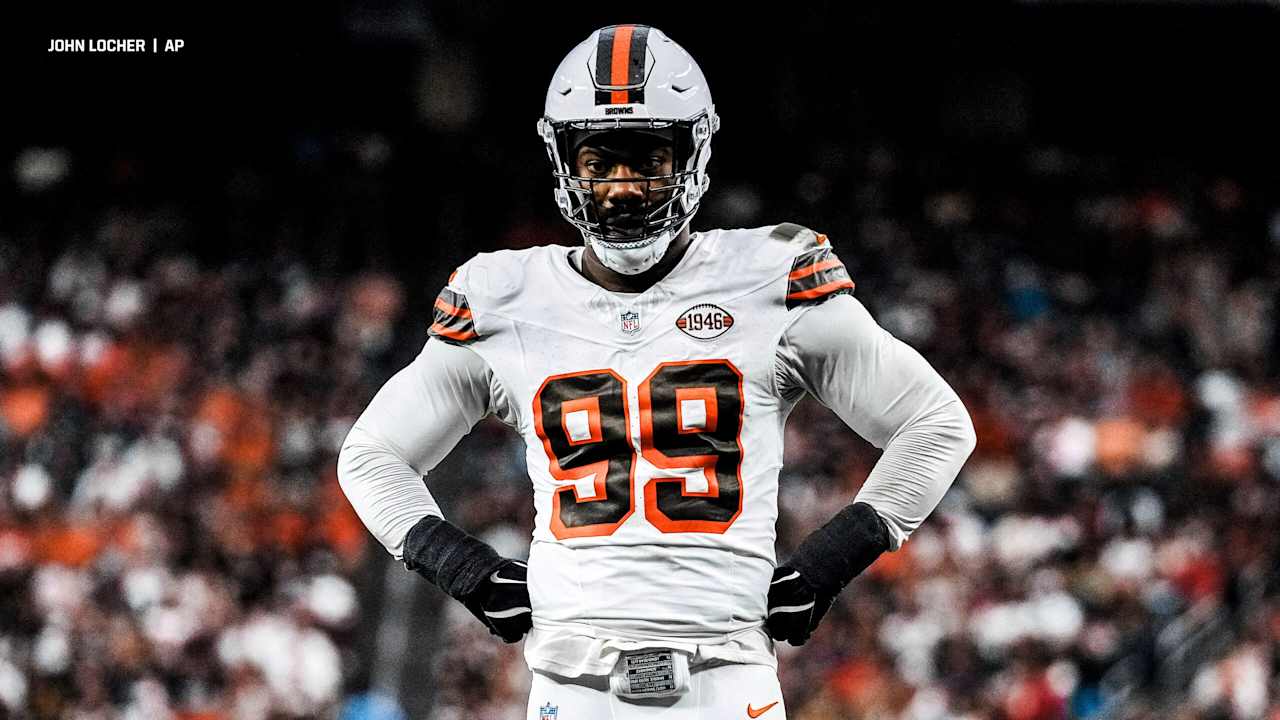 Za'Darius Smith photos