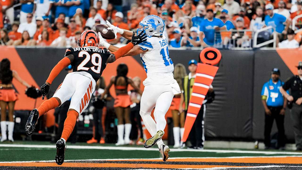 HIGHLIGHT: Goff completes 12-yard TD pass to rookie TeSlaa