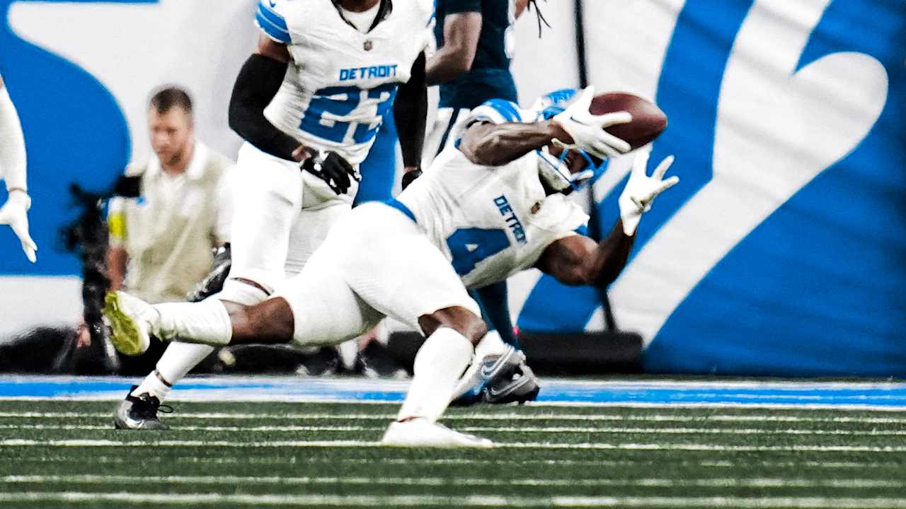 HIGHLIGHT: Reed ices the game with an INT