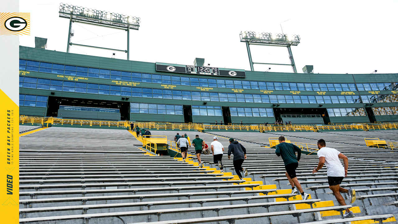 Matt LaFleur & staff take on the Knapp Stair Climb Challenge