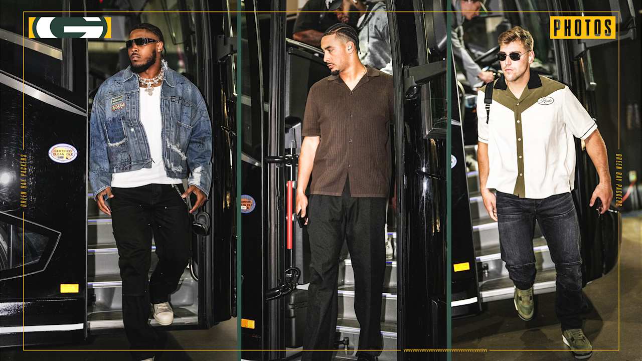 Arrival Photos: Packers walk into stadium for Sunday Night Football vs ...