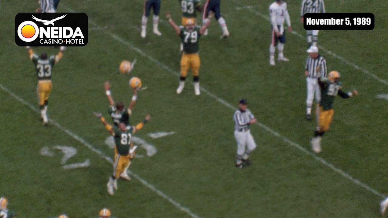 Memorable Moments: Packers beat Bears in 'Instant Replay Game'