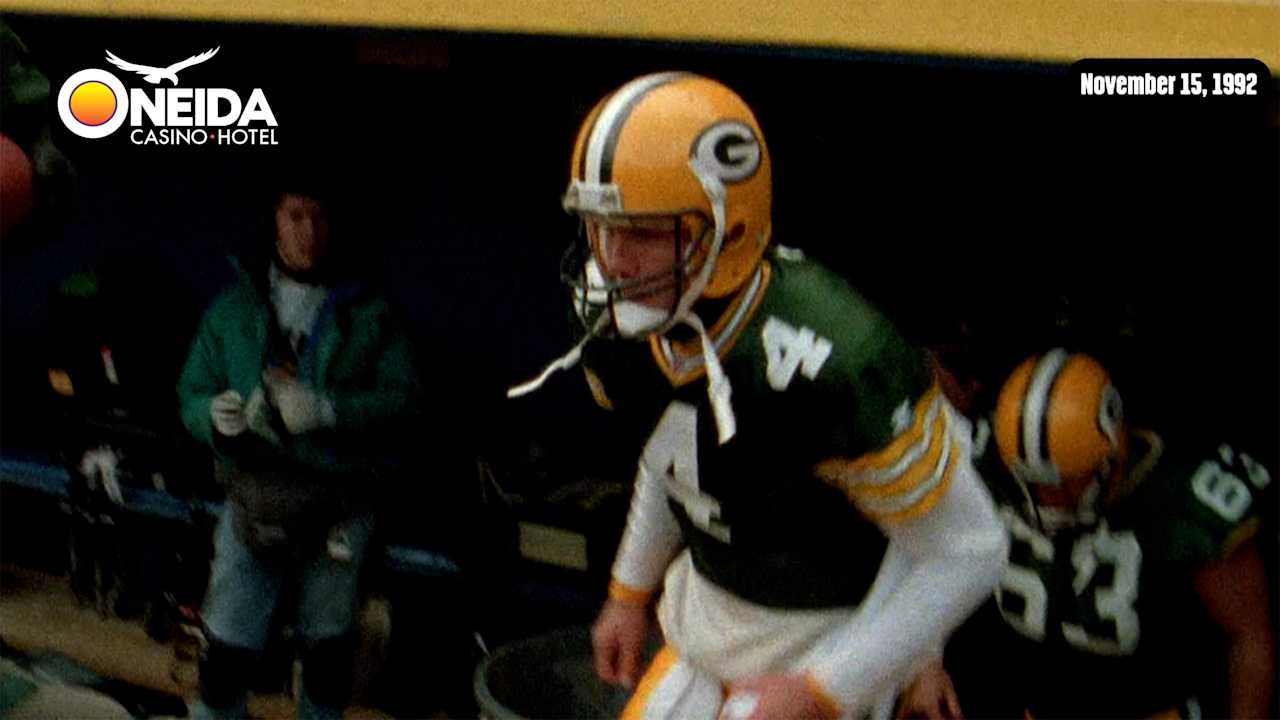 Memorable Moments: Brett Favre leads Packers to win over Eagles in '92