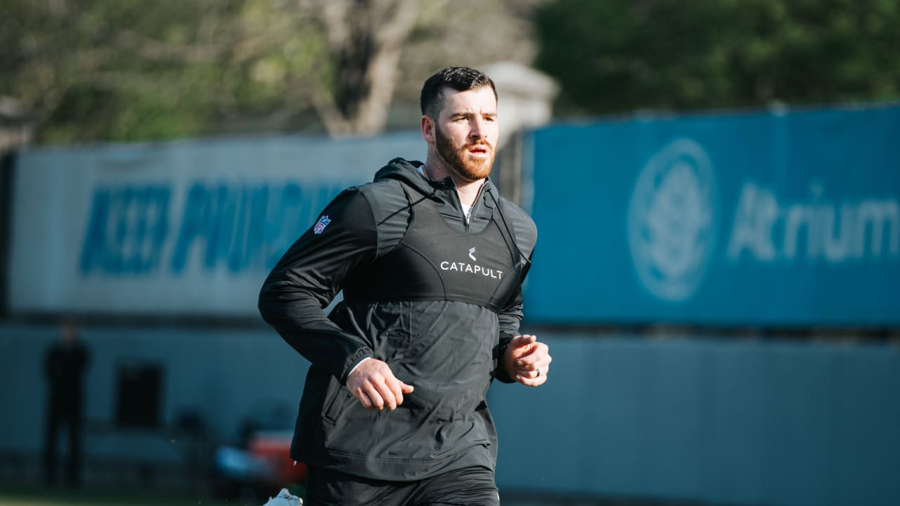 Notebook: Coaching staff, front office drew key free agents here