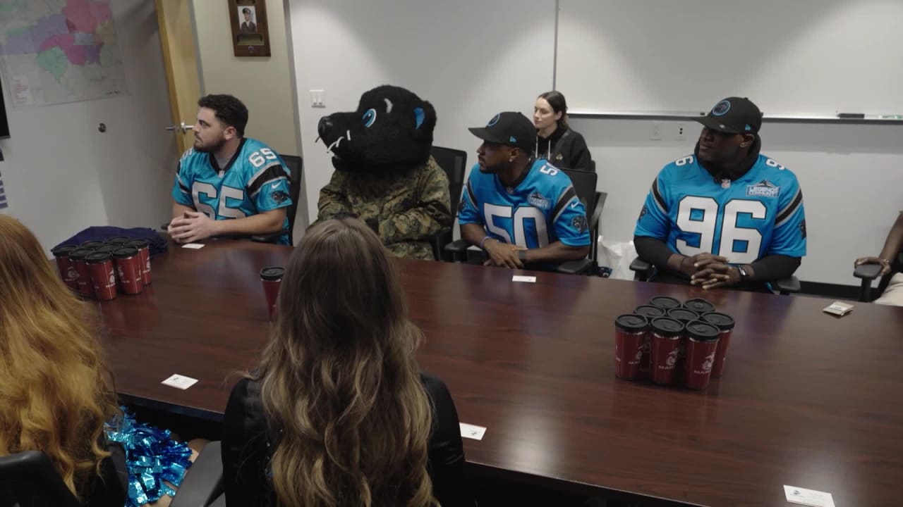 Panthers, USAA visit the Marine Recruiting Station in Charlotte