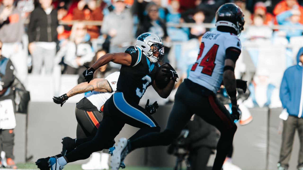 Panthers tender contract to Raheem Blackshear