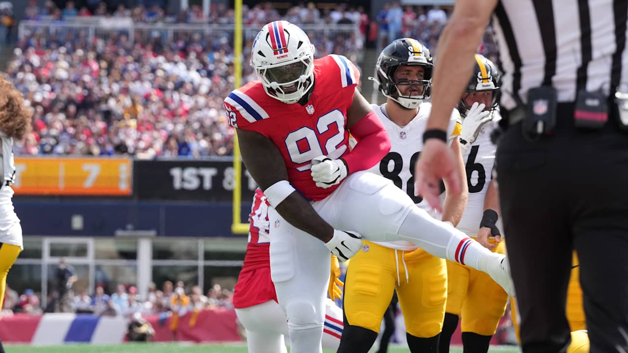 Joshua Farmer's TFL sets Steelers behind the chains