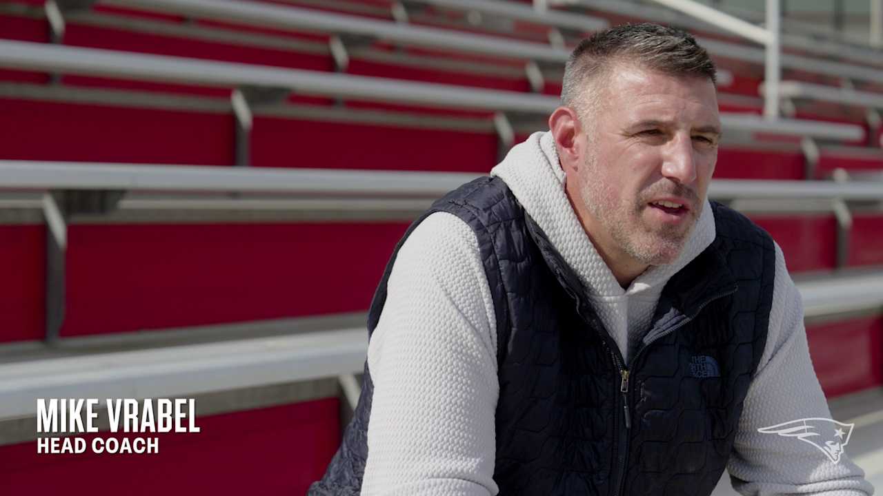 Head Coach Mike Vrabel, Eliot Wolf, Ryan Cowden Check-In at 2025 Senior ...