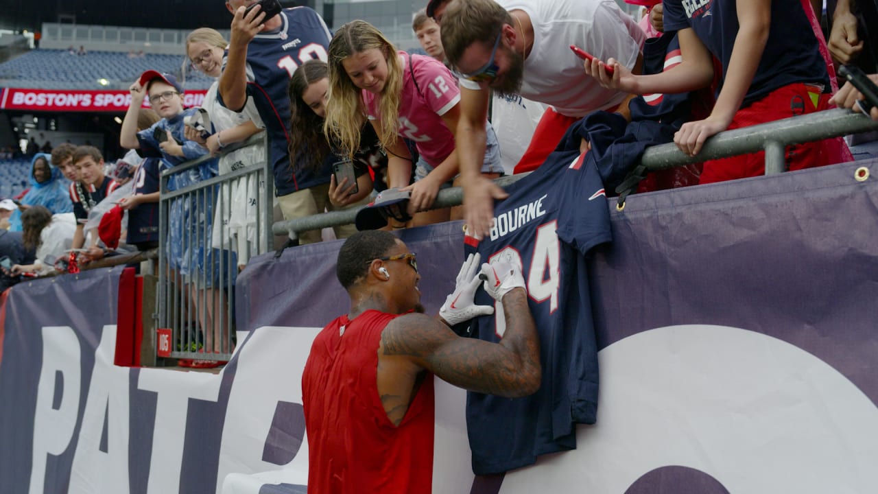 Players discuss the importance of signing autographs and fan interaction
