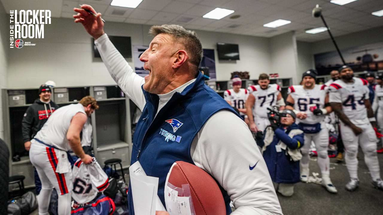 Photos: Patriots Celebrate Win over the Jets on the Field and in the ...