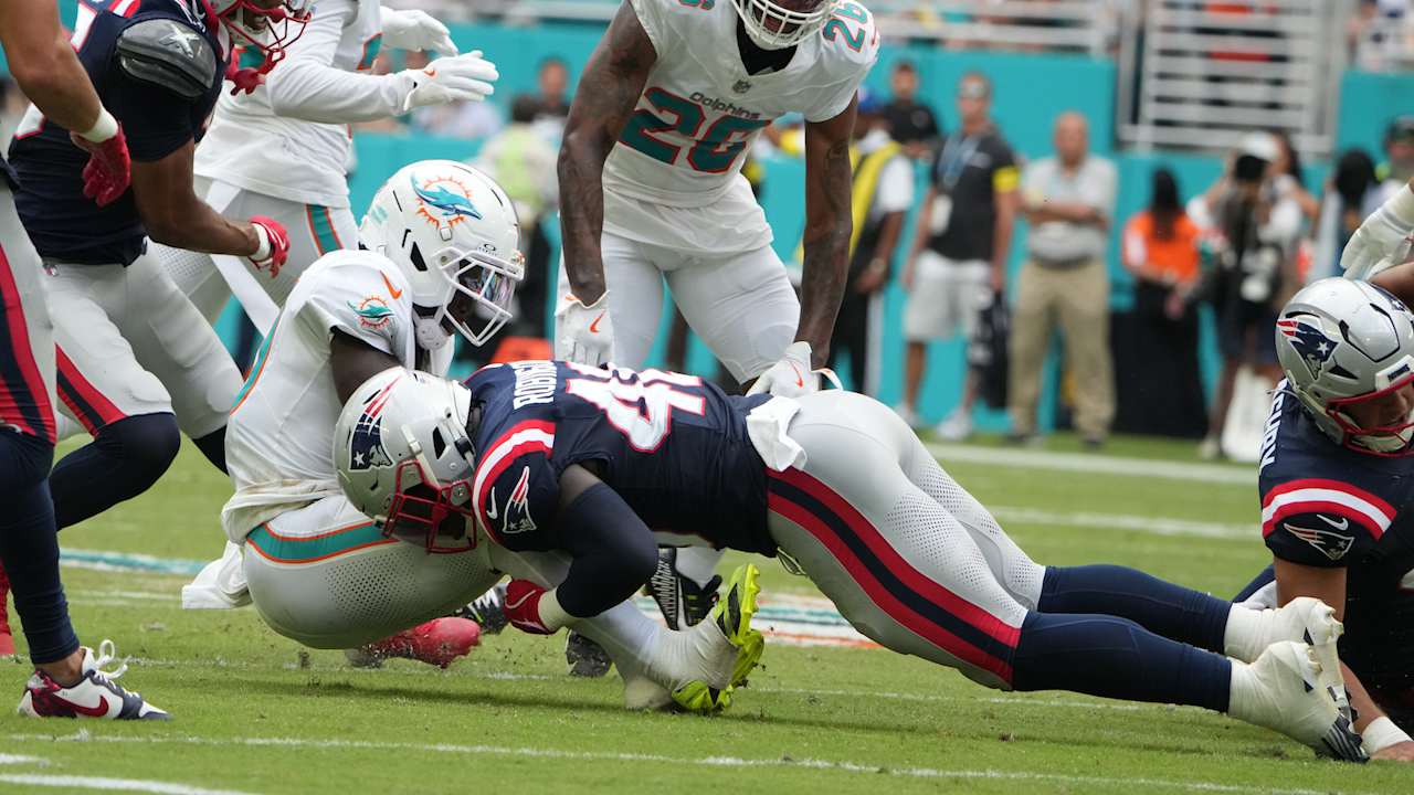 K'Lavon Chaisson Sacks Dolphins QB Tua Tagovailoa