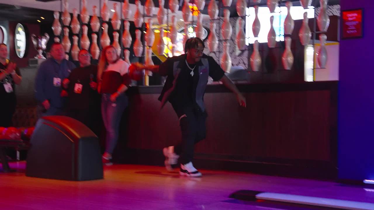 Patriots Players Bowl for a Good Cause at Strikes For Tykes with David ...