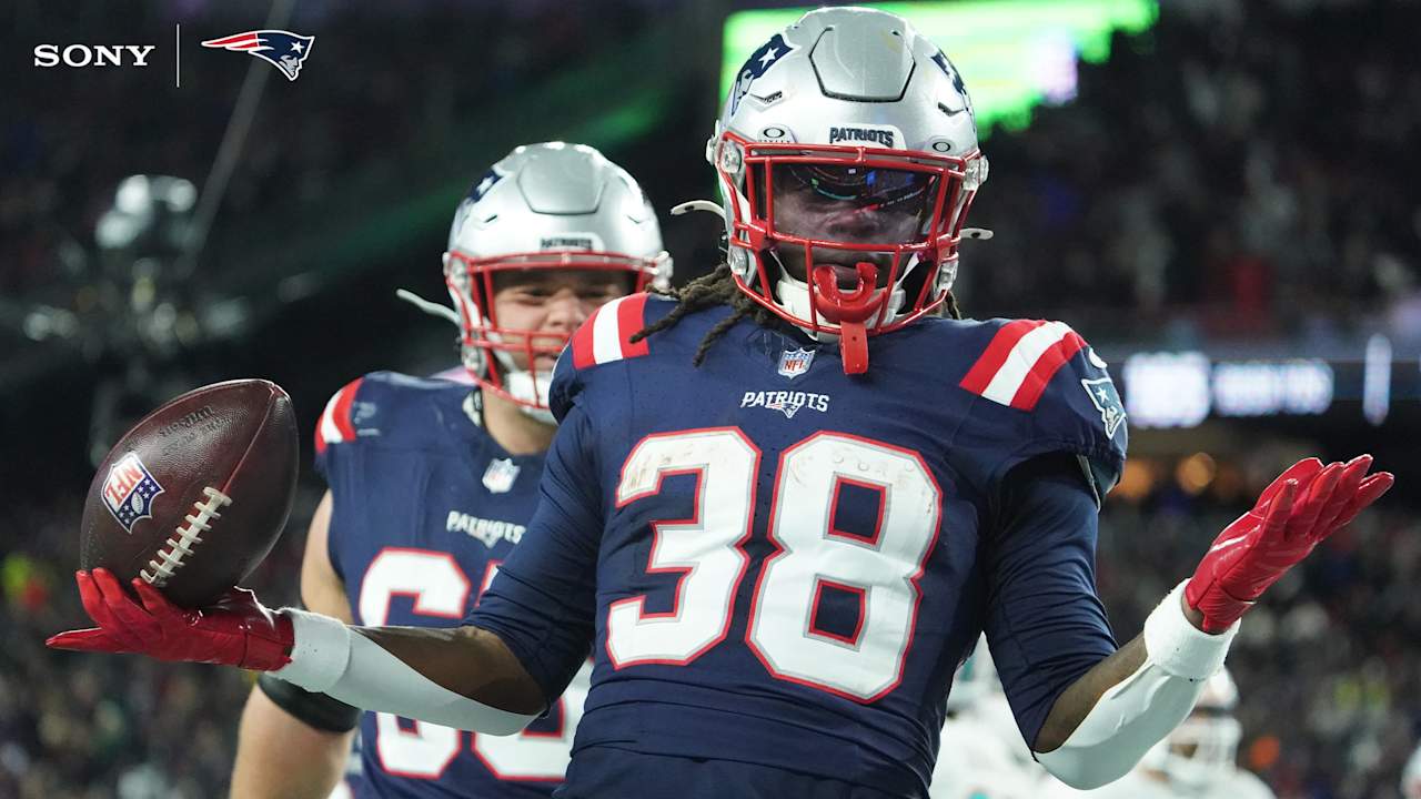 Best Game Photos from the Patriots victory over the Dolphins, Presented ...