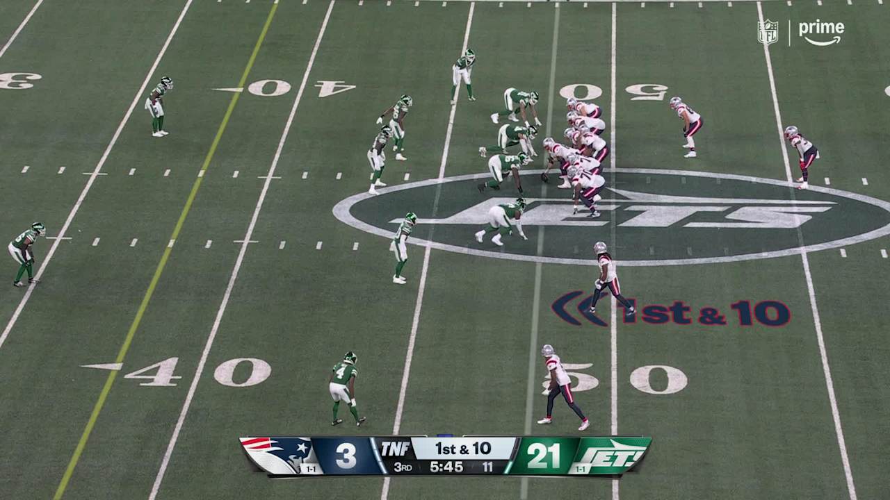 Austin Hooper roams the globe on 19-yard catch and run in third quarter